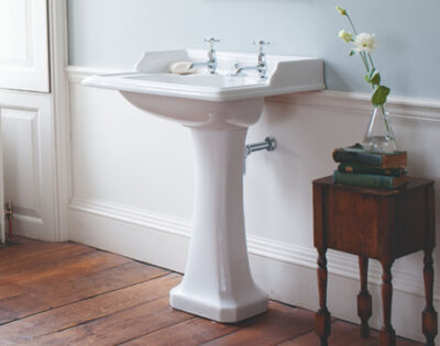Burlington Bathrooms | Old Fashioned Bathrooms
